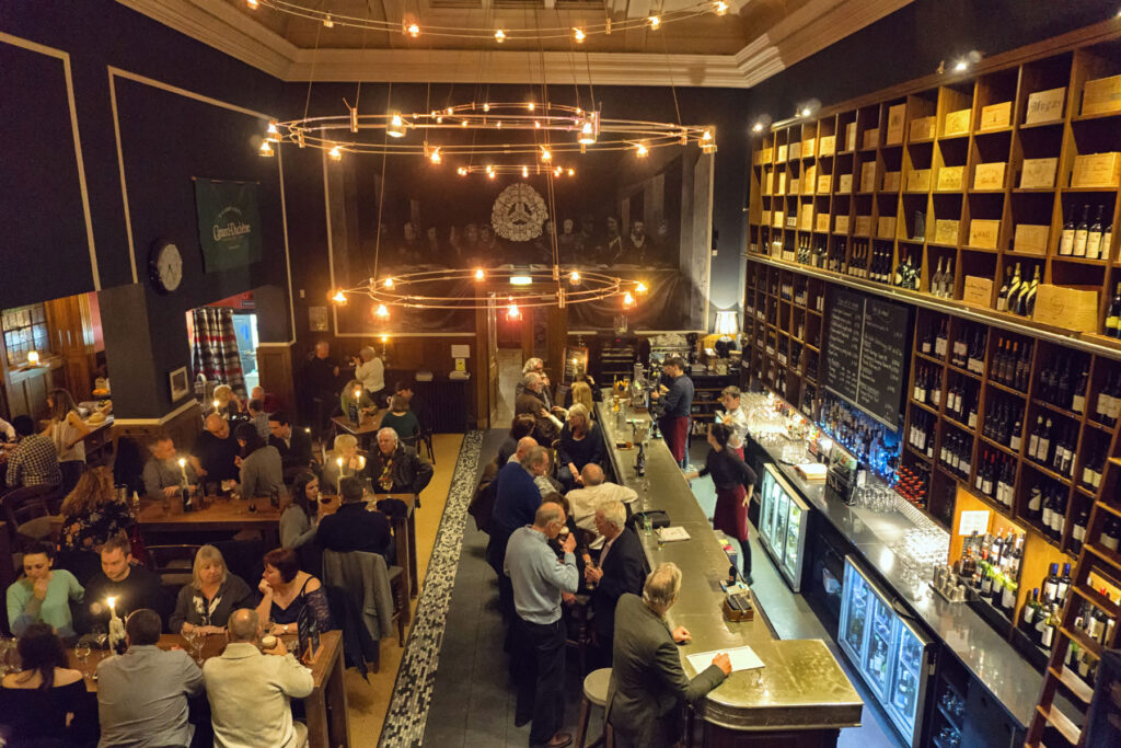 Book a Table – Le Di-Vin Wine Bar